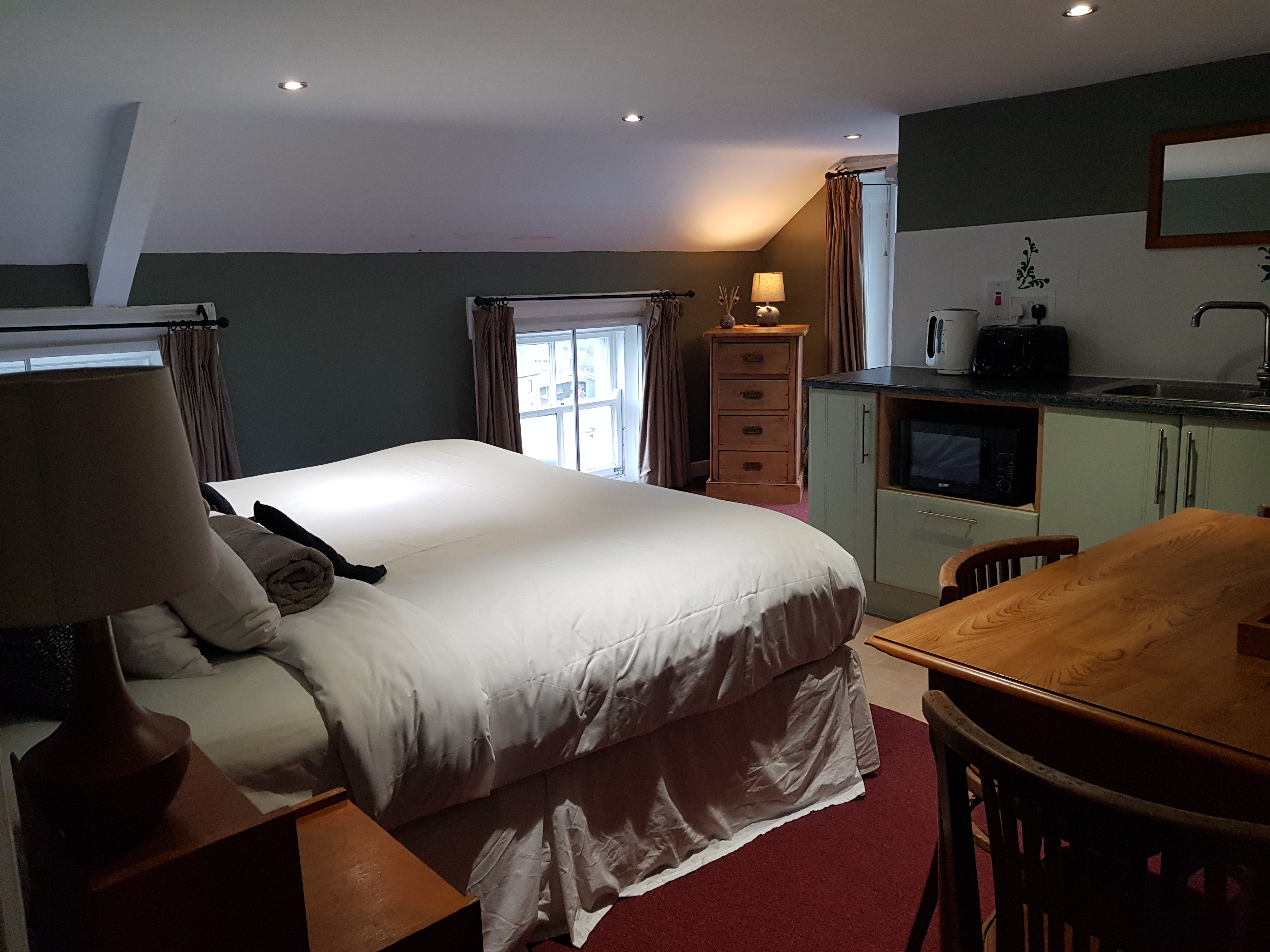 Our Rooms | Spoon and the Stars | Budget Accommodation in Drogheda, Co ...
